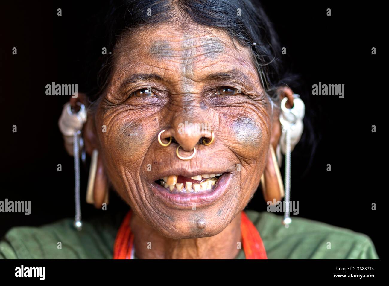 Woman from a Lanjia Saura tribe in Orissa in India, close-up of Jatong ...