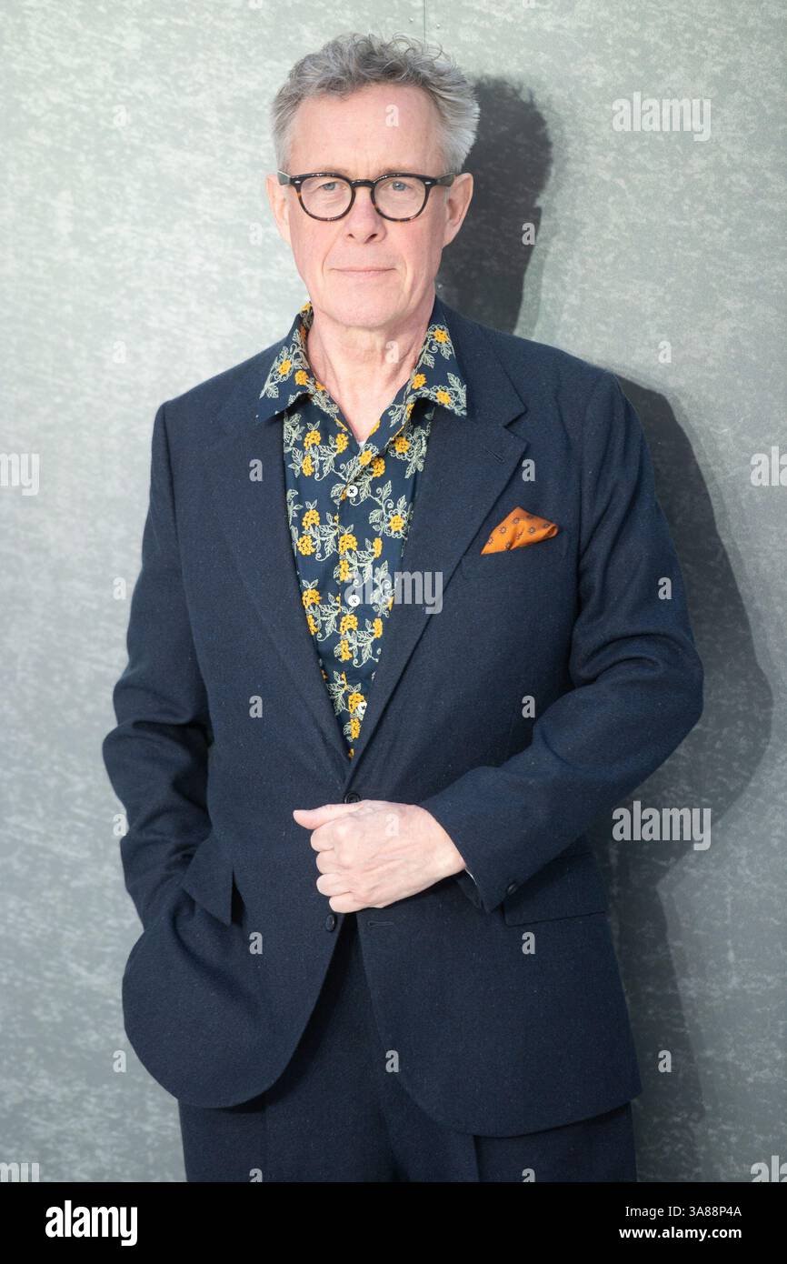 London, UK. 27 Mar, 2025. Pictured: Alex Jennings attends The "Mobland ...