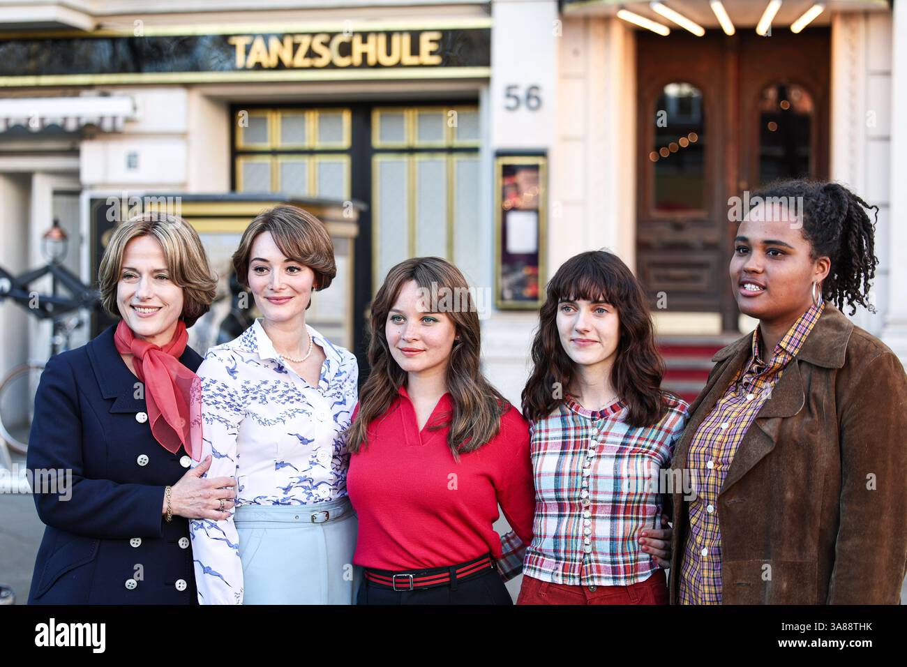 Berlin, Germany. 28th Mar, 2025. Actresses Claudia Michelsen (l-r ...