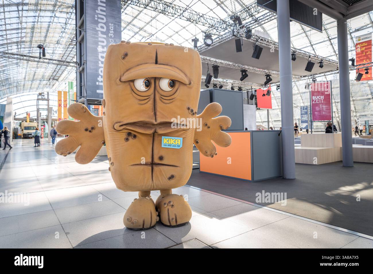 Die KIKA Figur Bernd das Brot Leipziger Buchmesse 2025 Tag 2 *** The ...