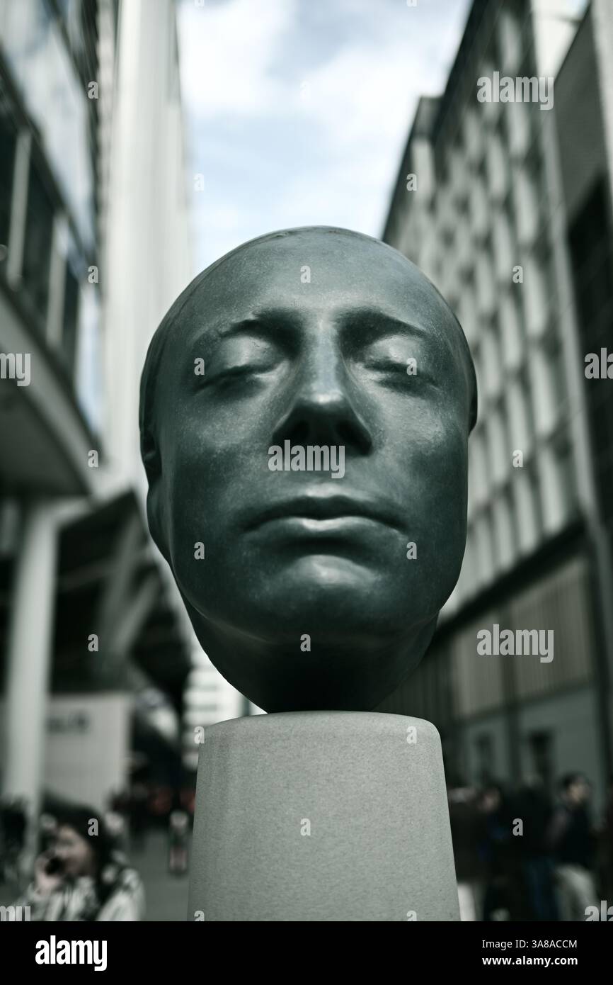 Keats death mask hi-res stock photography and images - Alamy