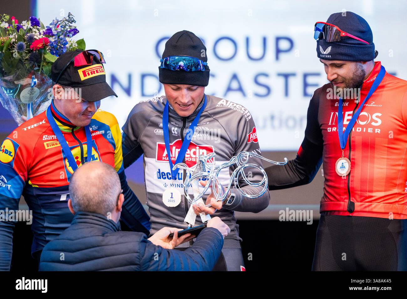 Harelbeke, Belgium. 28th Mar, 2025. Danish Mads Pedersen of Lidl-Trek ...