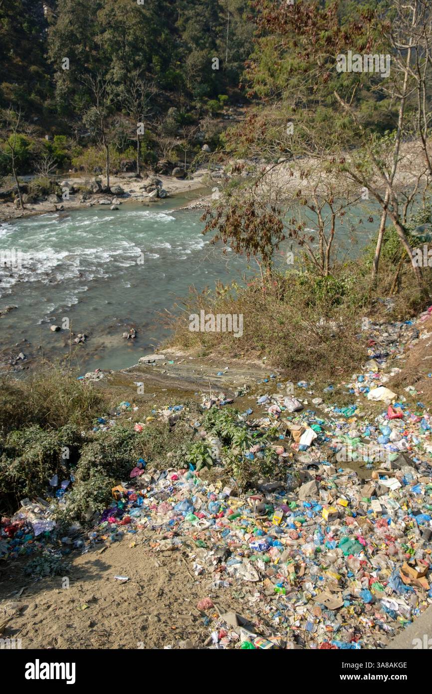 Pollution crisis: Plastic waste and garbage dumped by humans choke a ...