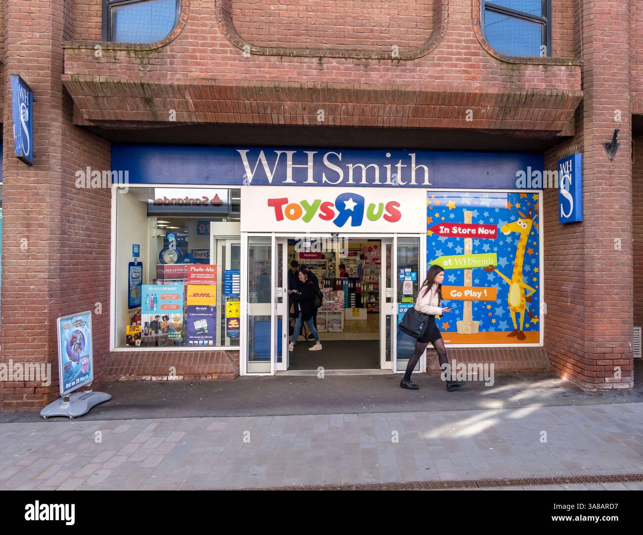 WHSmith and ToysRus shop Cornhill, Lincoln City, Lincolnshire, England ...