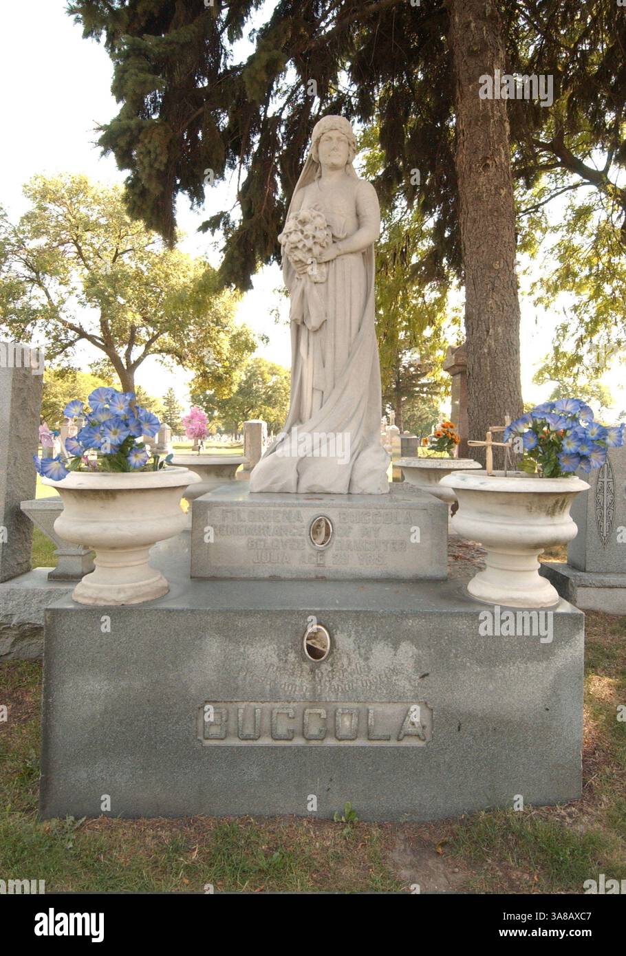 October 17, 2005 - Chicago, IL, U.S. - October, 2005; Chicago, IL, USA ...