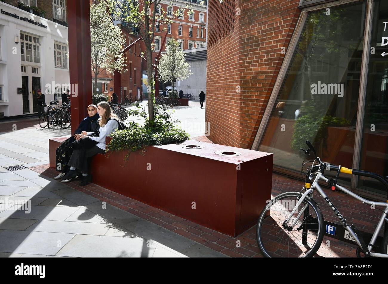 The London School of Economics and Political Science, London, UK Stock Photo - Alamy