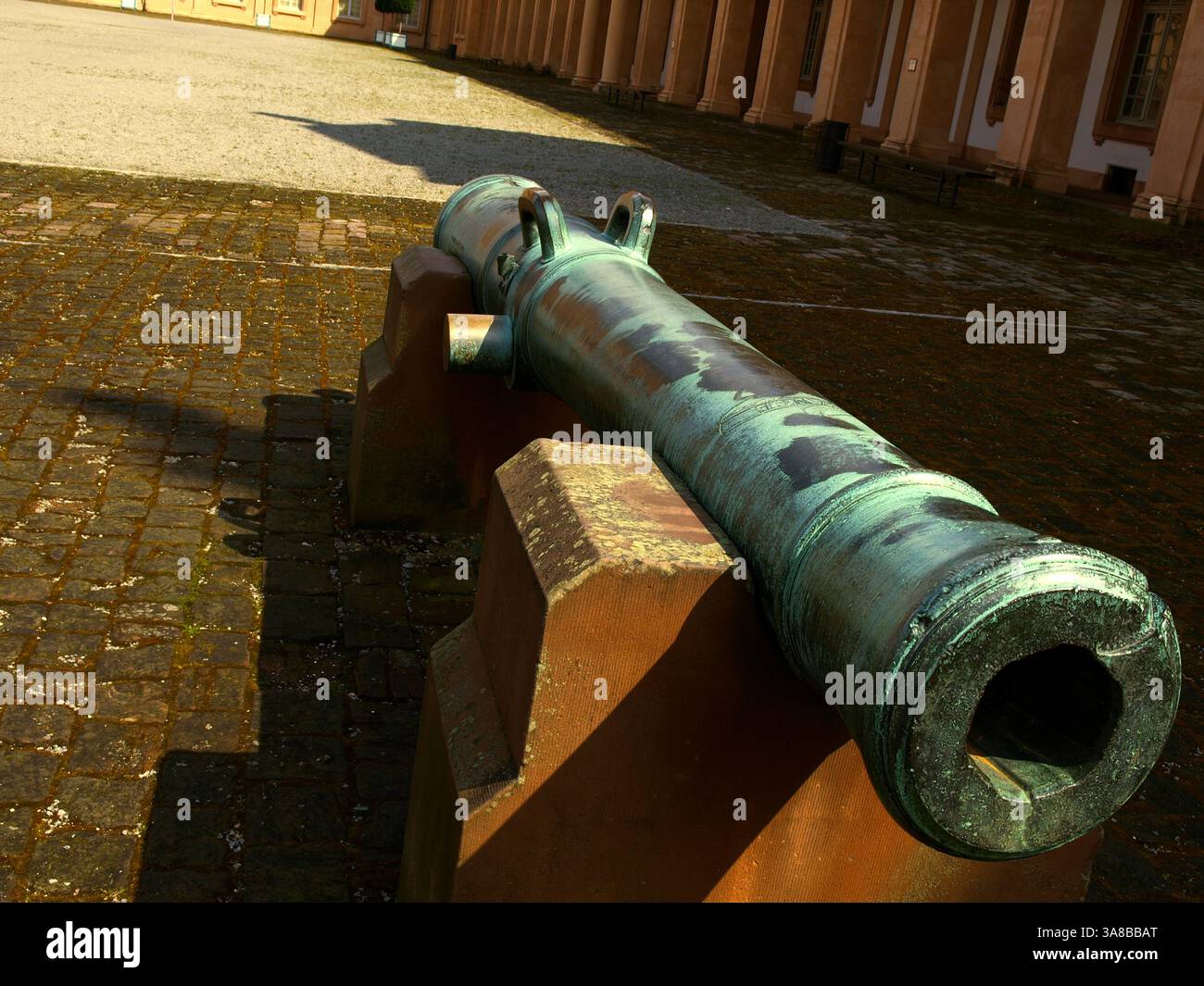 Old medieval canon on hi-res stock photography and images - Alamy