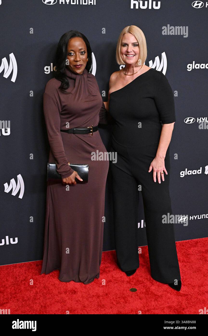 Liz Jenkins und Sarah Kate Ellis bei der 36. Verleihung der GLAAD Media ...