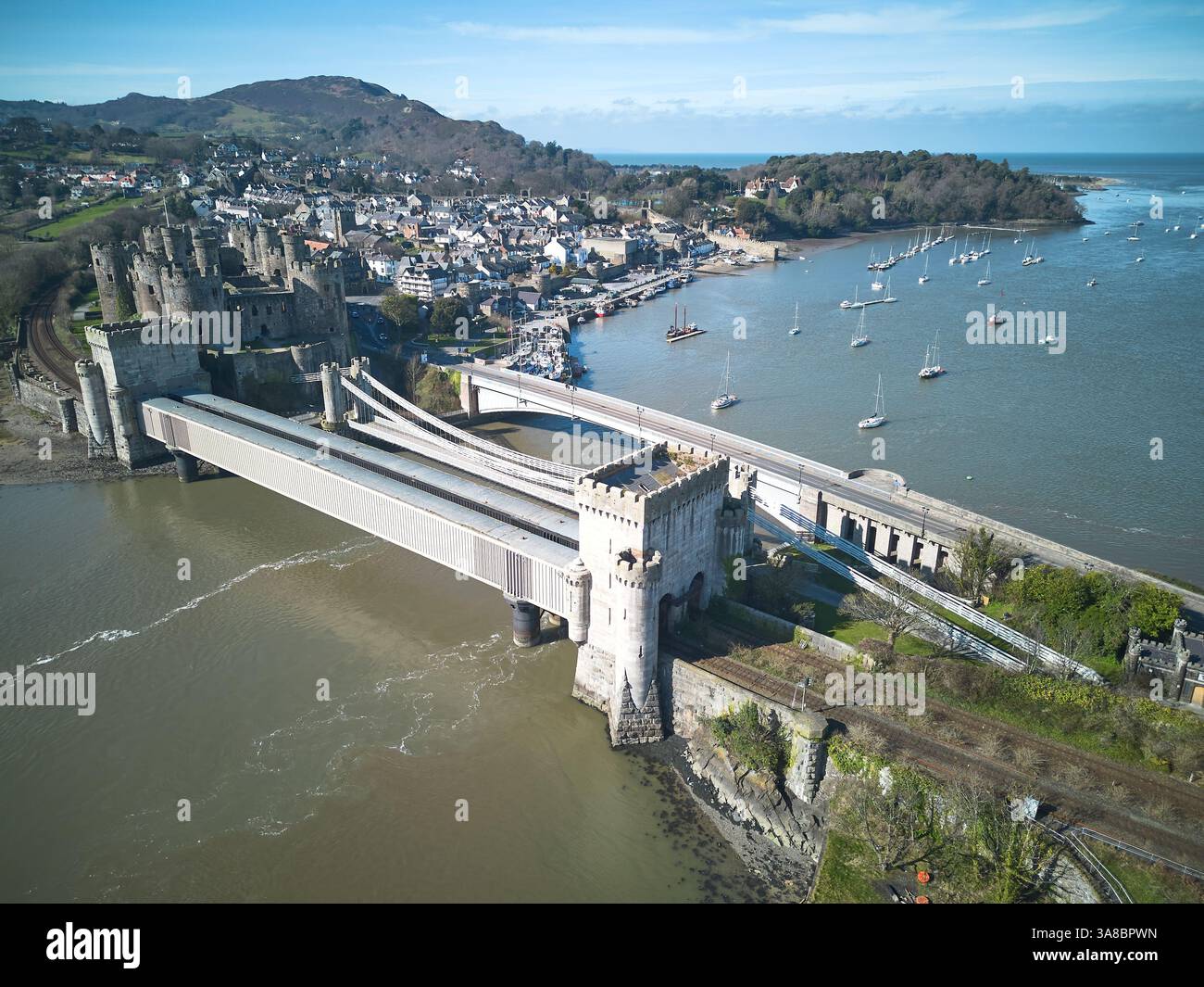Victorian railway bridges hi-res stock photography and images - Alamy