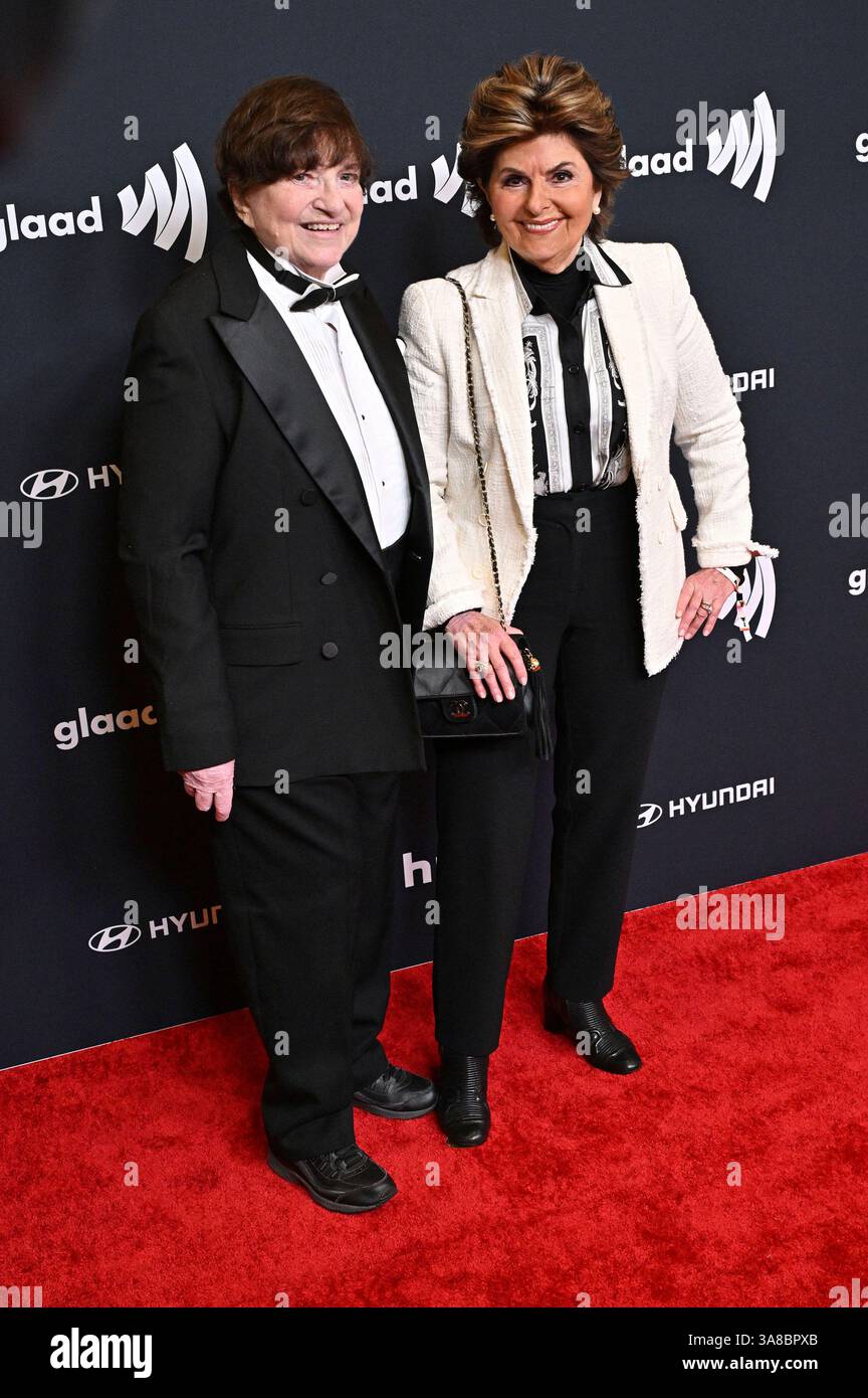 Robin Tyler und Gloria Allred bei der 36. Verleihung der GLAAD Media ...