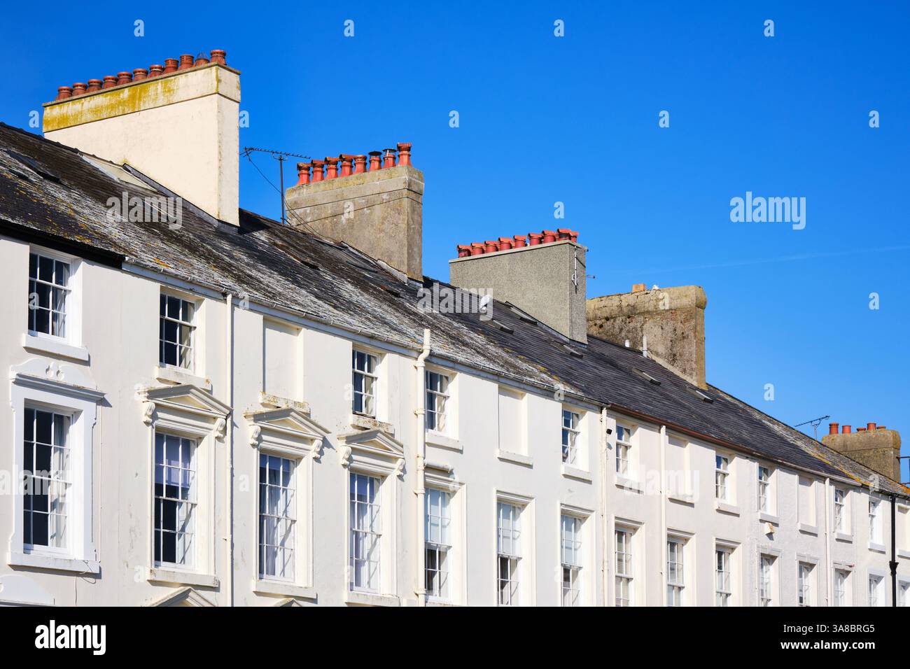 terraced houses in the UK Stock Photo - Alamy