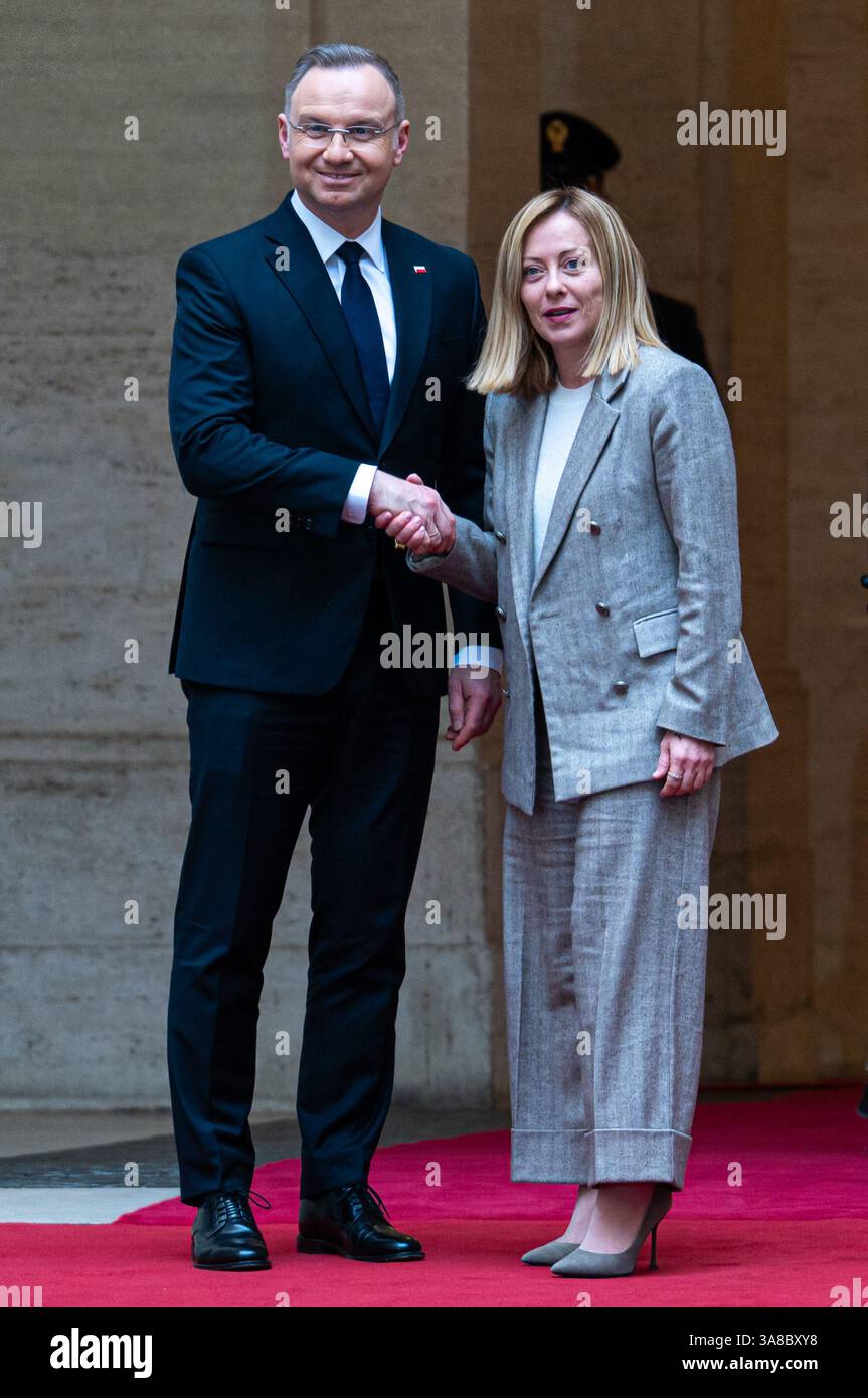 Italian Prime Minister Giorgia Meloni meets Poland's President Andrzej ...