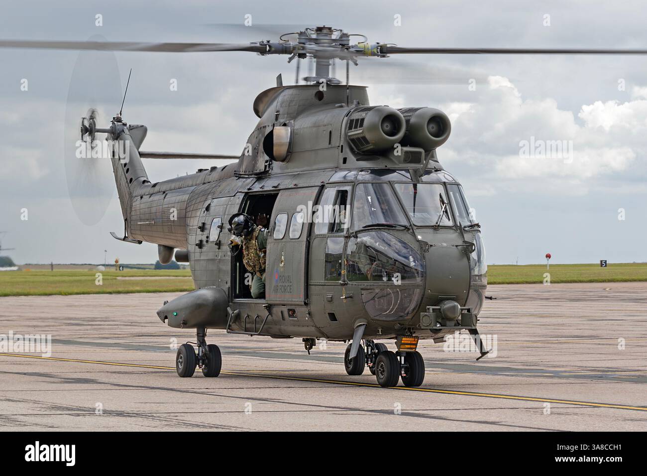 Royal Air Force Westland Puma HC1 helicopter, Farewell formation Flight ...