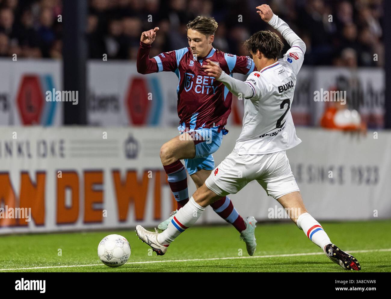 VELSEN, 28-03-2025, 711 Stadion. Dutch Football, Keuken Kampioen ...