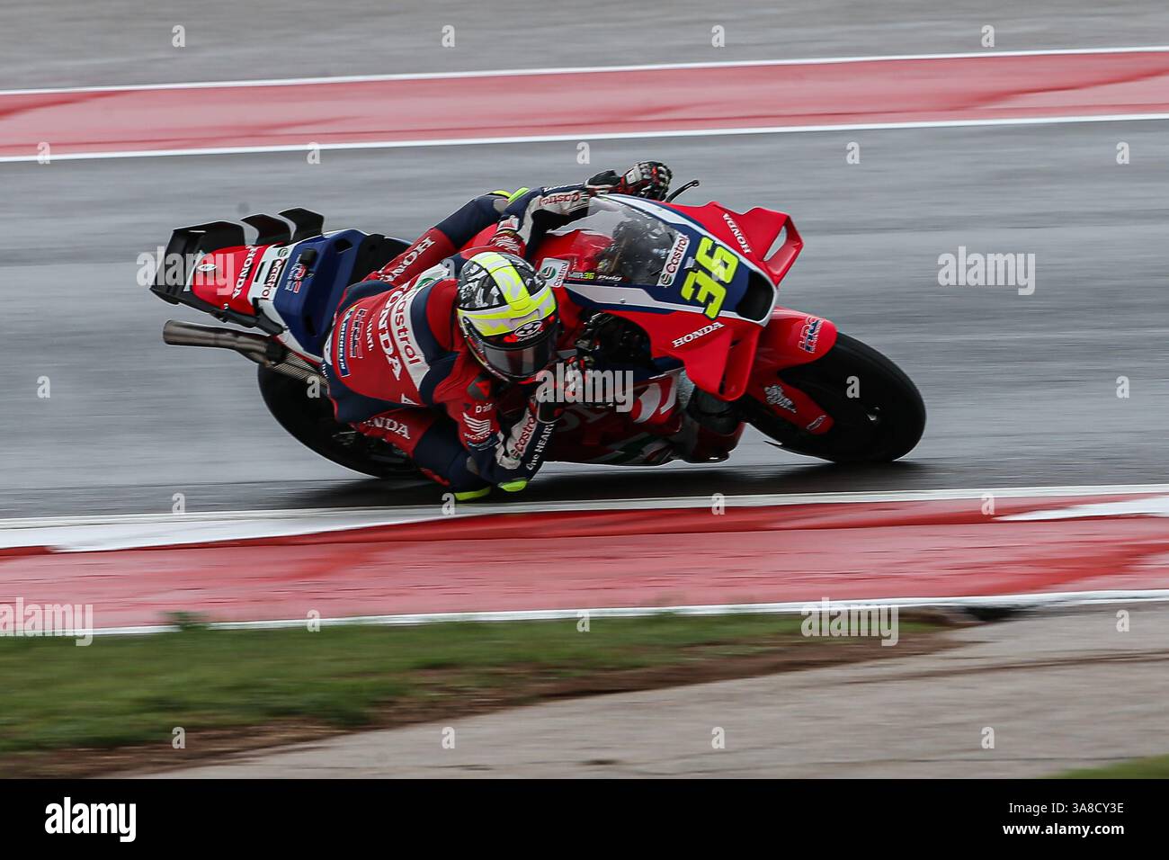 Austin, Texas, USA. 28th Mar, 2025. John Mir (36) in action practicing ...
