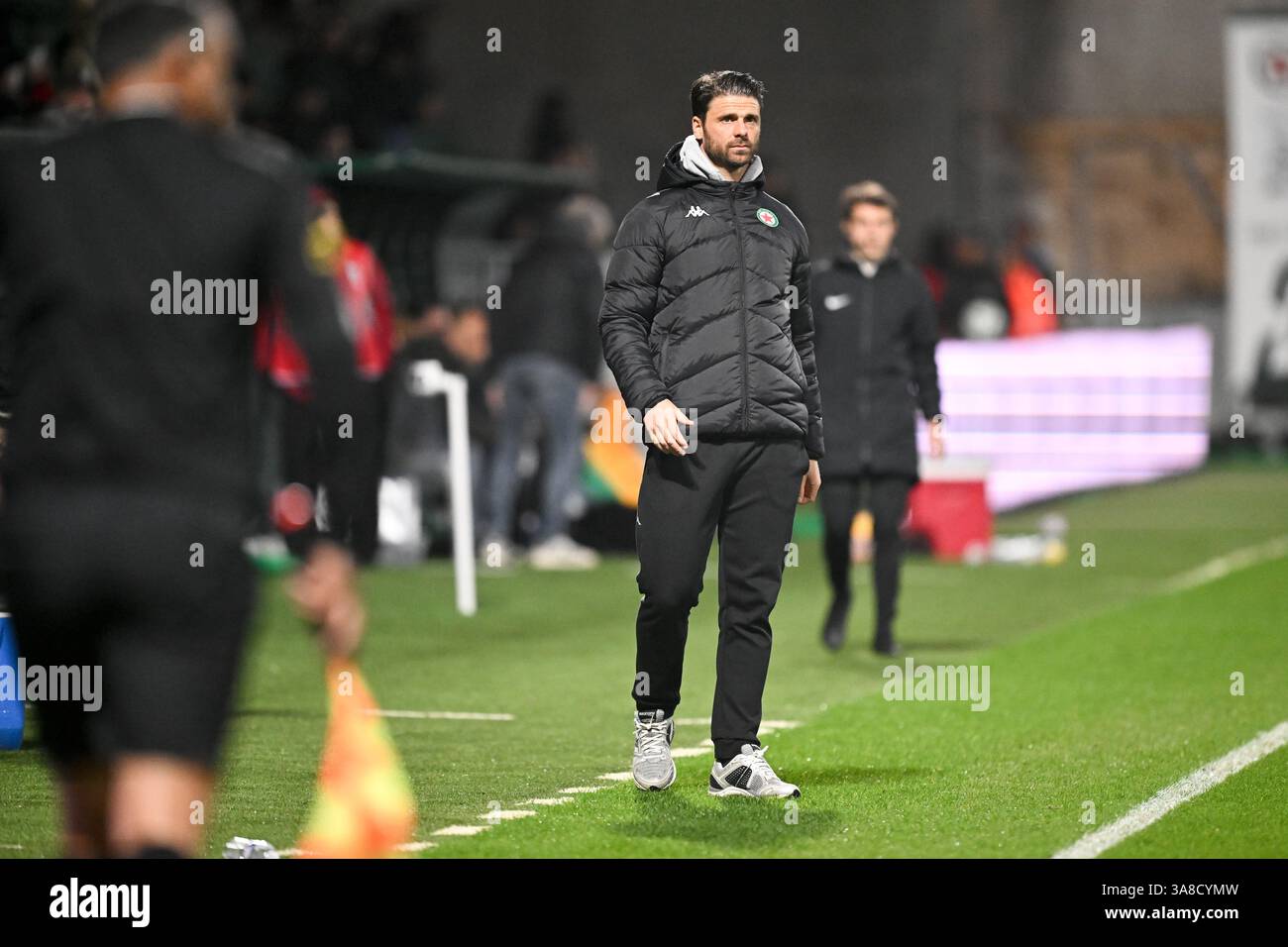 Gregory POIRIER (Entraineur Red Star) during the Ligue 2 BKT match ...