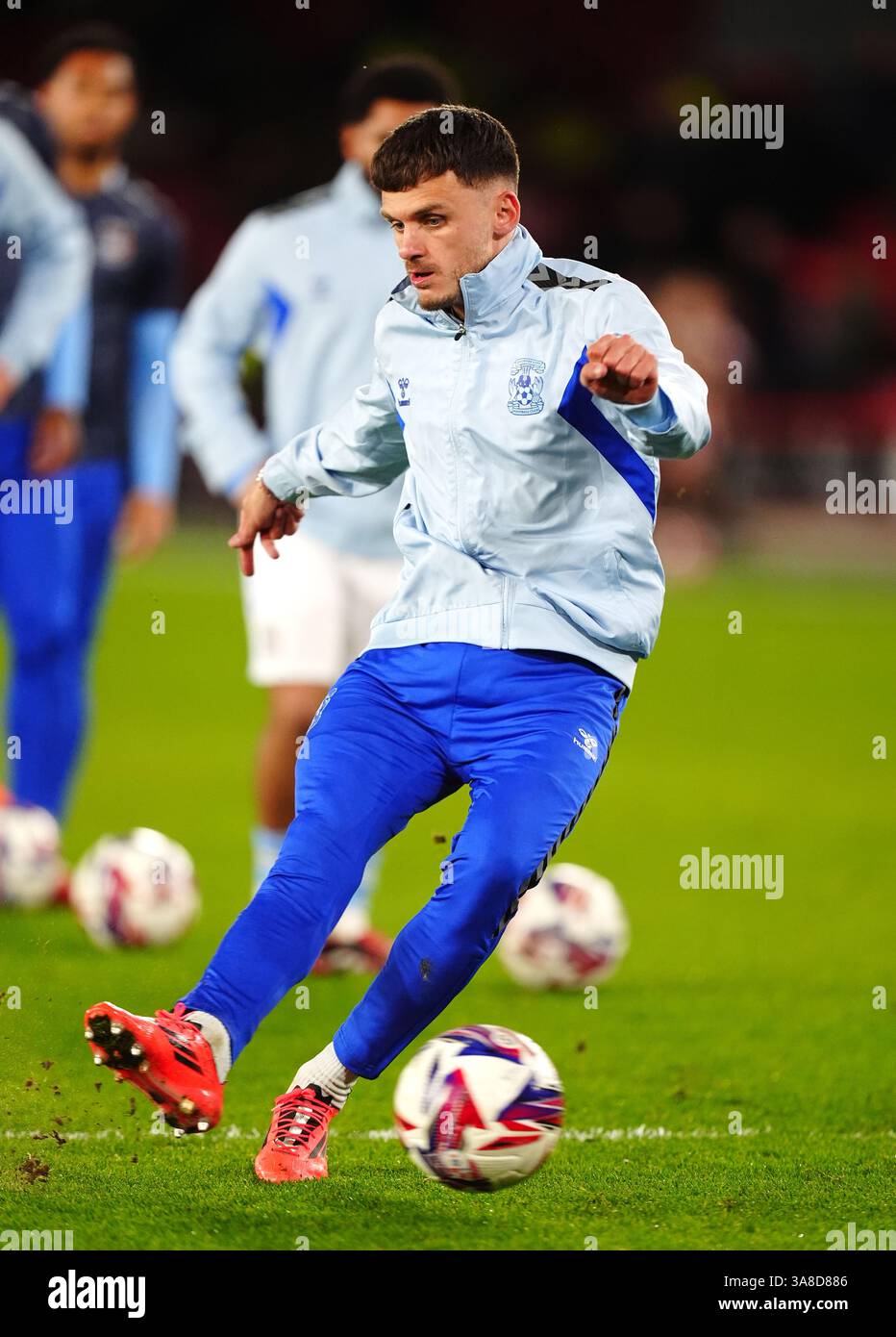 Coventry City's Jamie Paterson warming up ahead of the Sky Bet ...