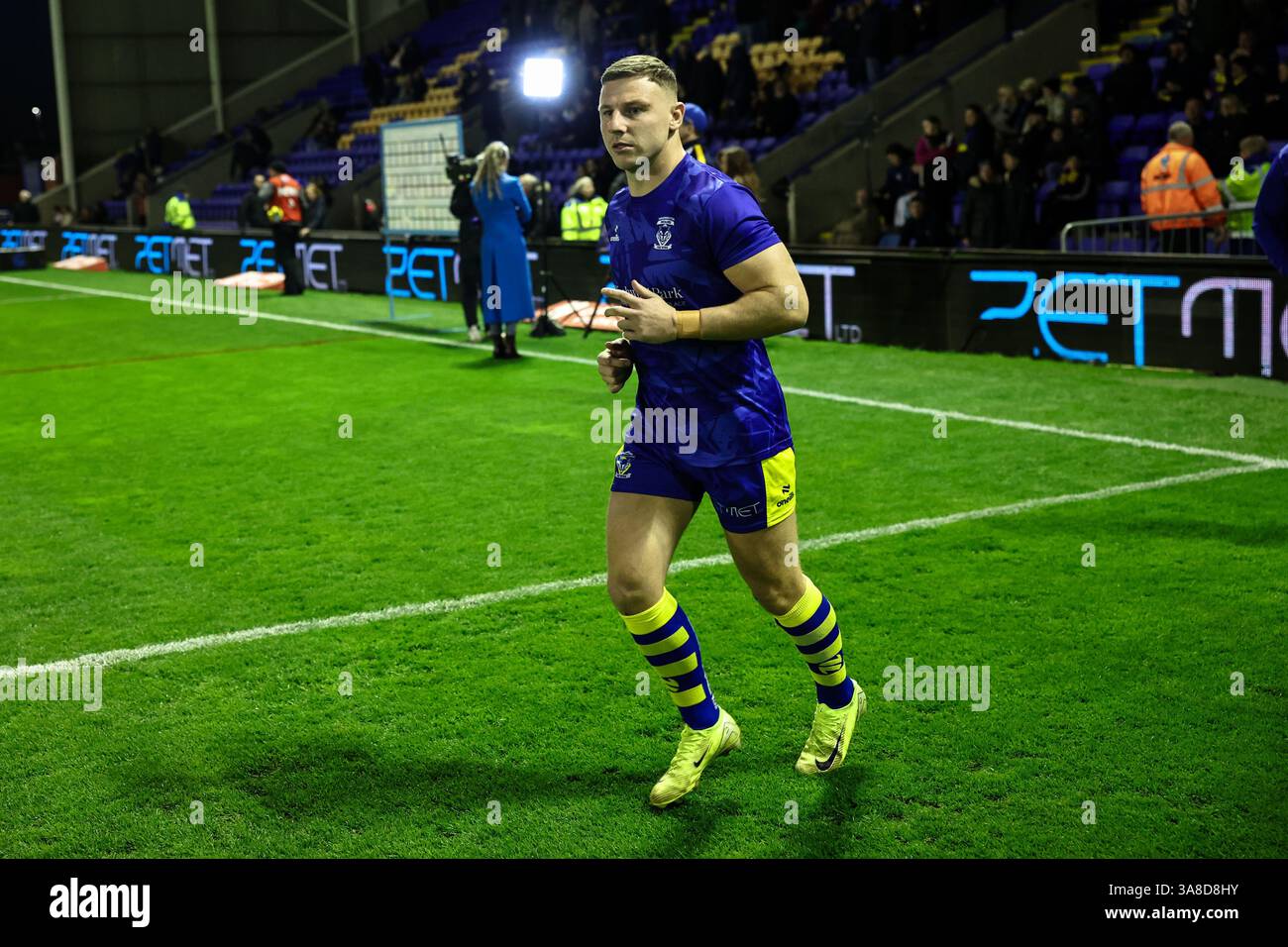 Warrington, UK. 28th Mar, 2025. George Williams of Warrington Wolves in ...