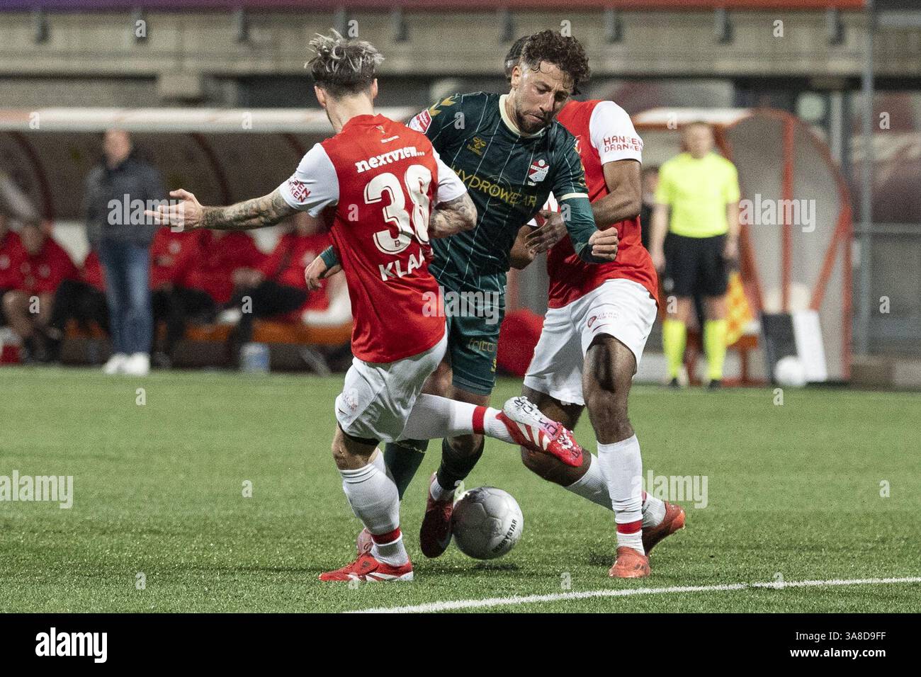 Maastricht, Nederland. 28th Mar, 2025. MAASTRICHT, football, 28-3-2025 ...