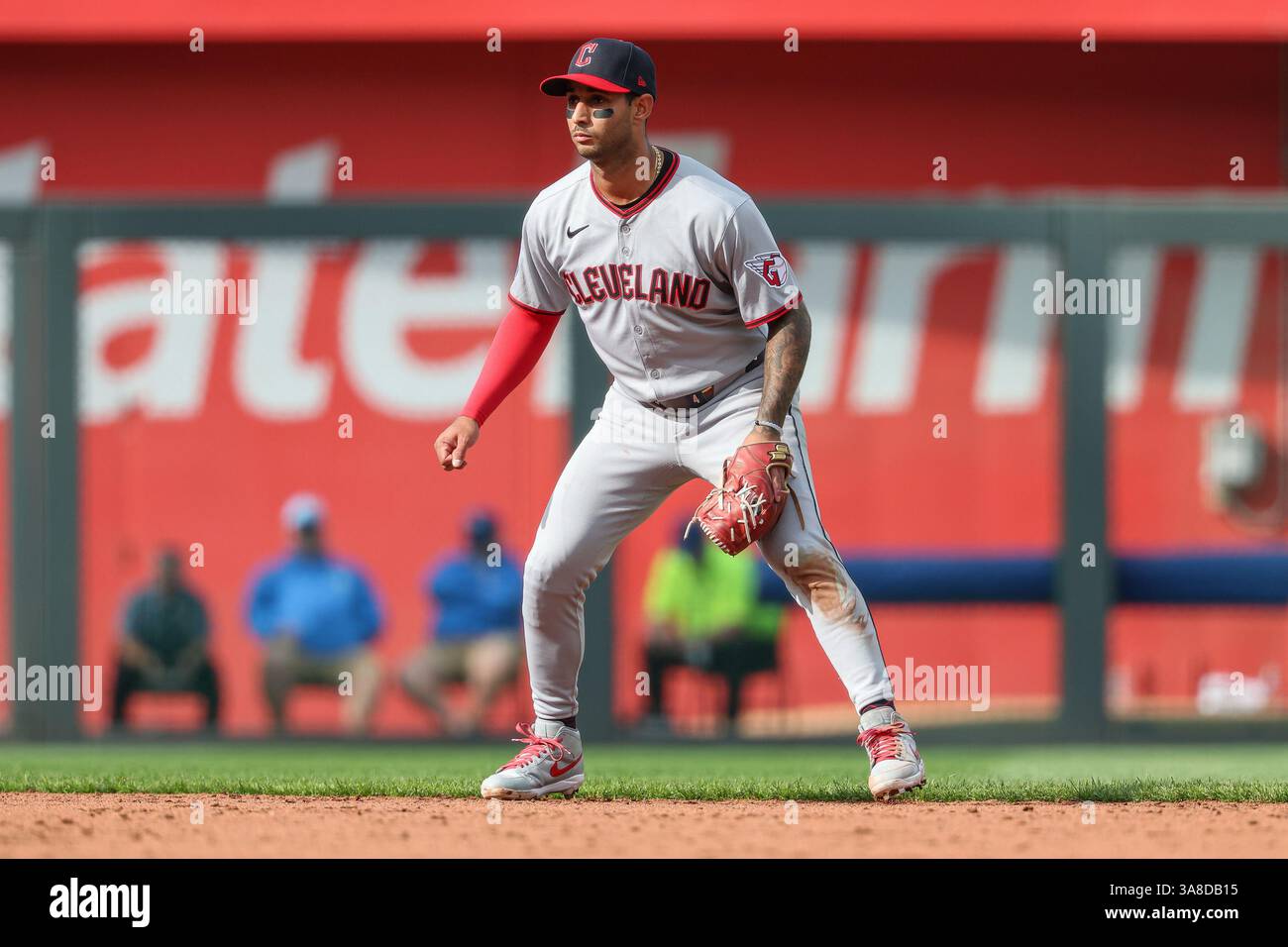 Kansas City, MO, USA. 27th Mar, 2025. Cleveland Guardians shortstop ...