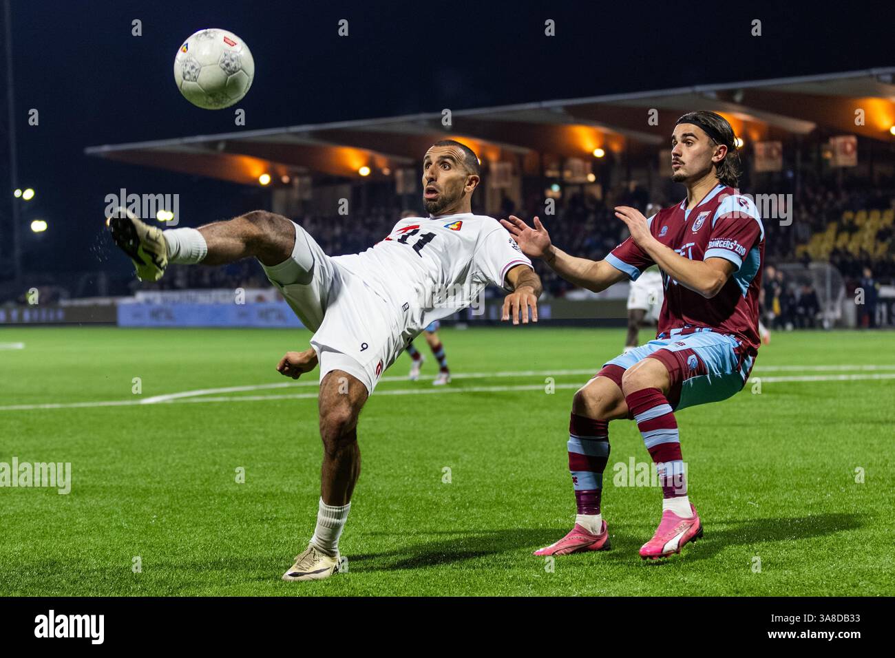 VELSEN, 28-03-2025, 711 Stadion. Dutch Football, Keuken Kampioen ...