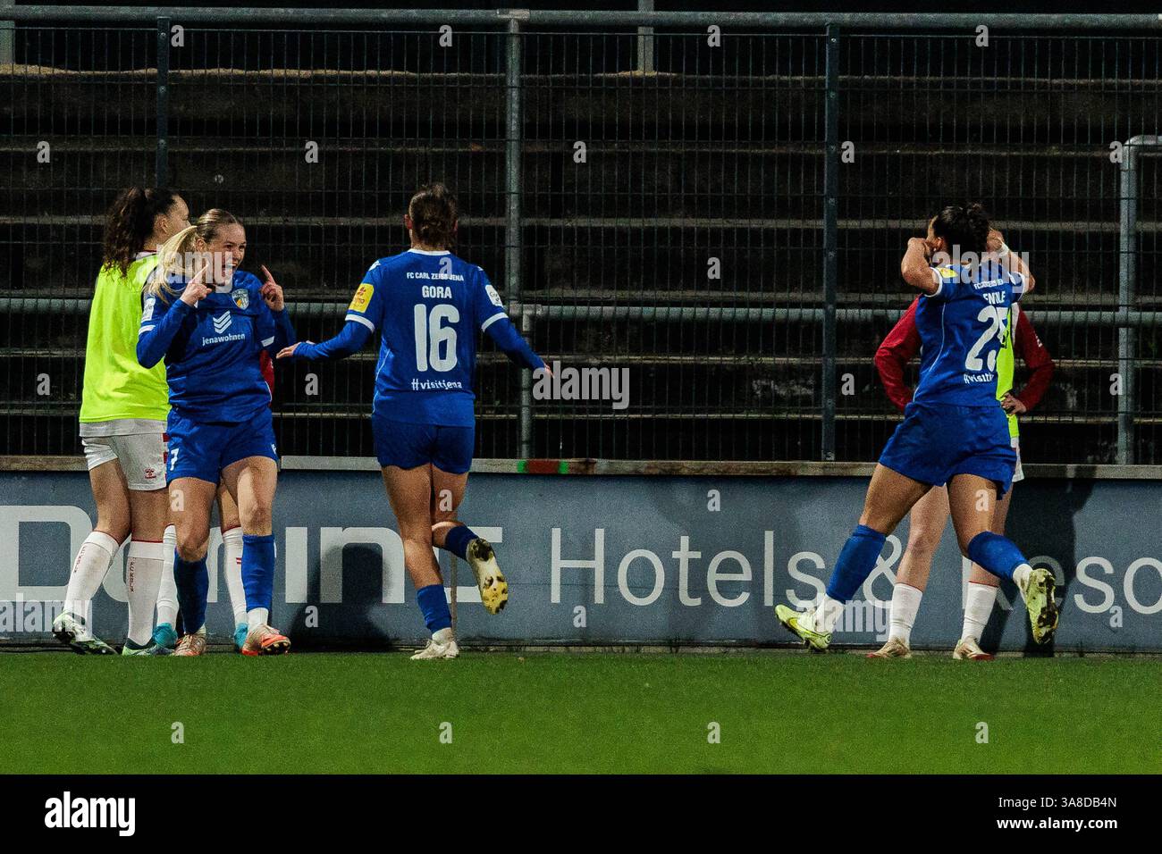 Koeln, Deutschland. 28th Mar, 2025. Jubel zum 0:1 durch Melina Laura ...