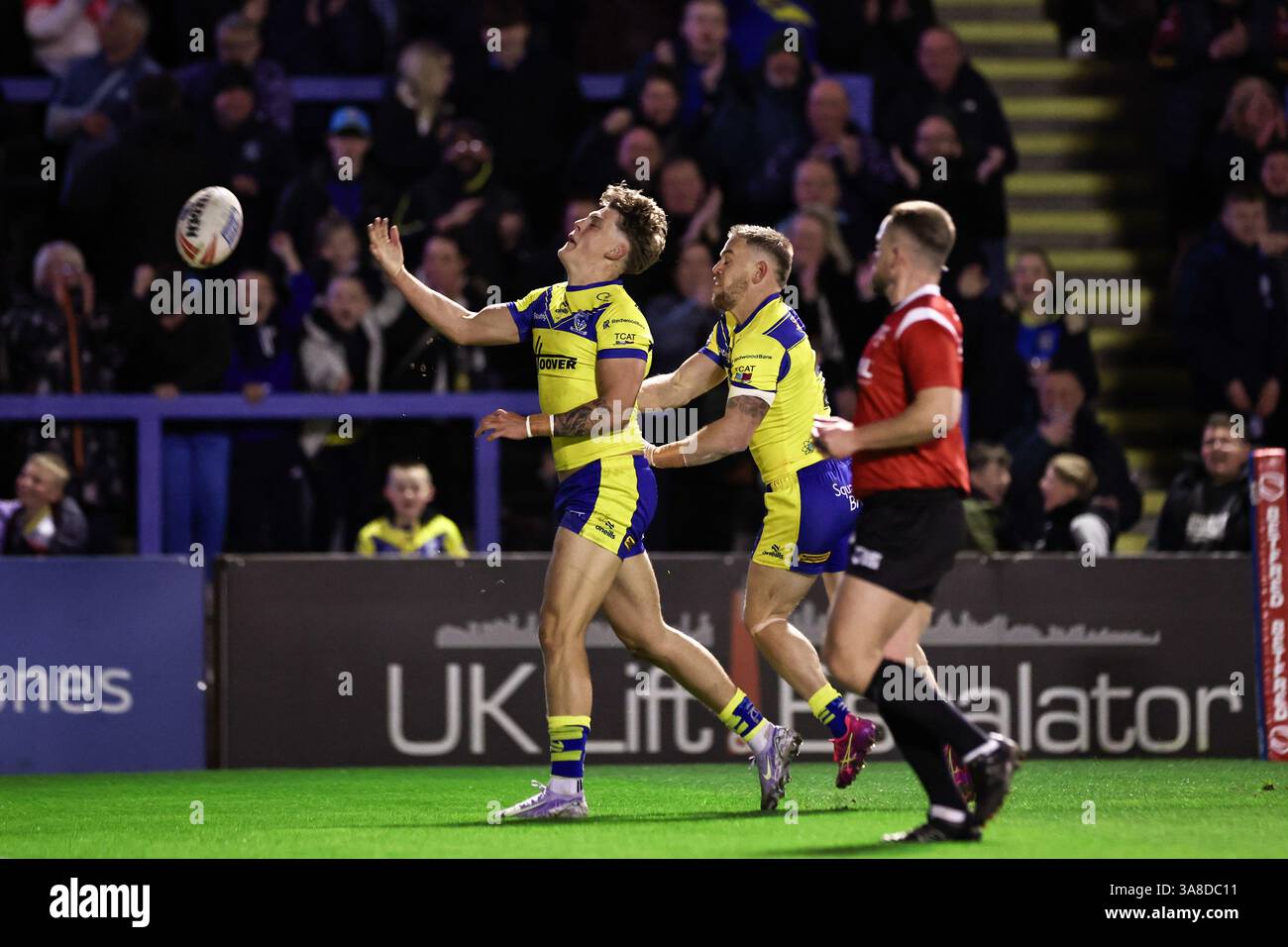Warrington, UK. 28th Mar, 2025. Arron Lindop of Warrington Wolves ...