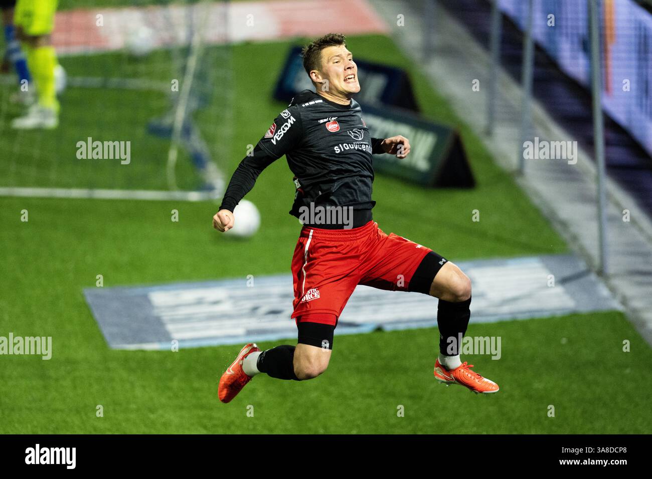 Eindhoven, Netherlands. 28th Mar, 2025. EINDHOVEN, 28-03-2025, Jan Louwers Stadium, Dutch ...