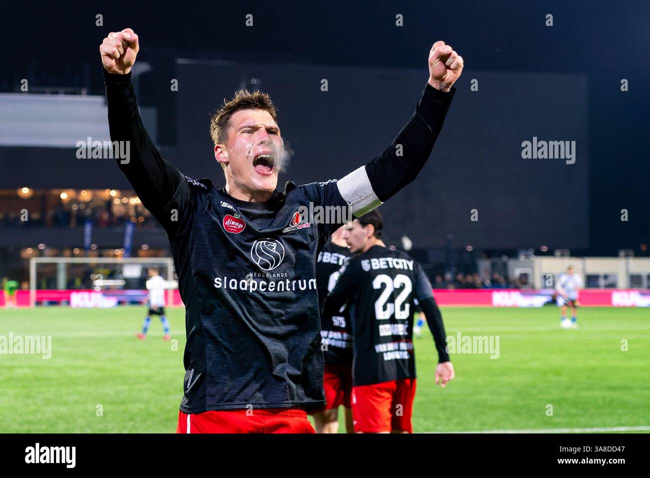 Eindhoven, Netherlands. 28th Mar, 2025. EINDHOVEN, NETHERLANDS - MARCH 28: Jonas Scholz of ...
