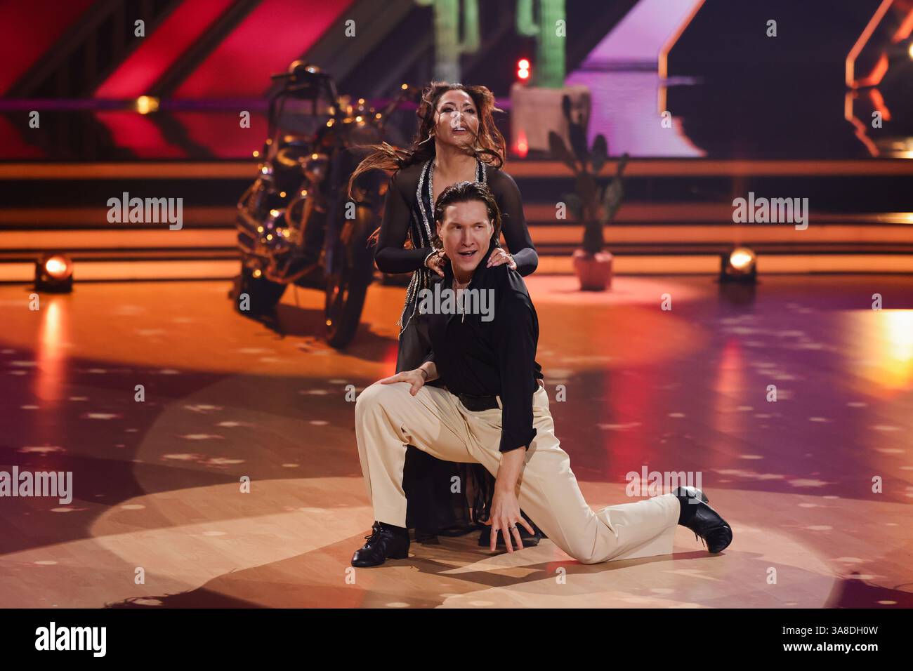 Cologne, Germany. 28th Mar, 2025. Simone Thomalla, actress, and Evgeny ...