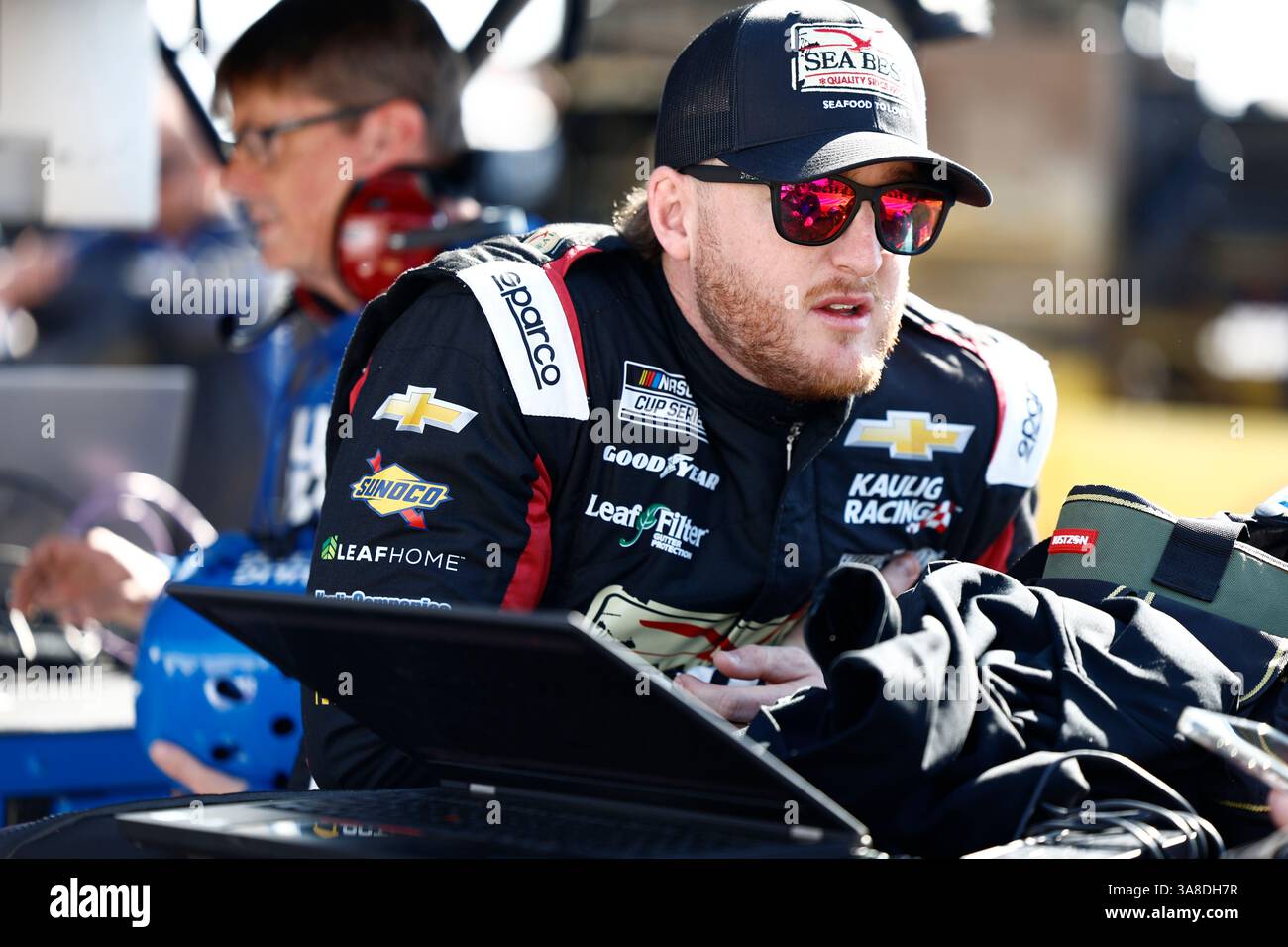 Las Vegas, Nv, USA. 15th Mar, 2025. TY DILLON (10) of Welcome, NC gets ...