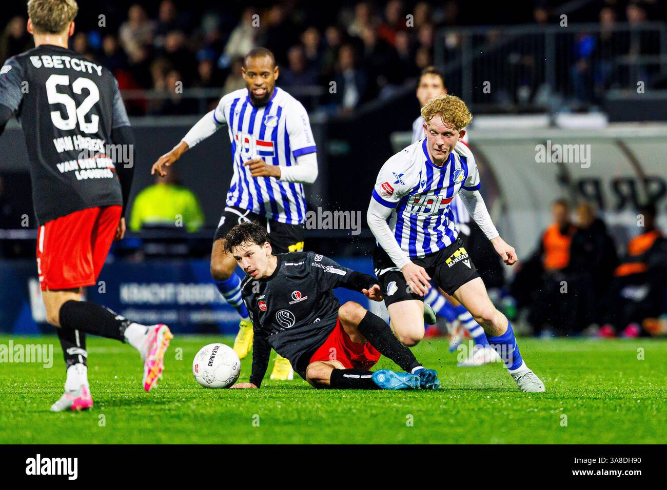 Eindhoven, Netherlands. 28th Mar, 2025. EINDHOVEN, 28-03-2025, Jan ...