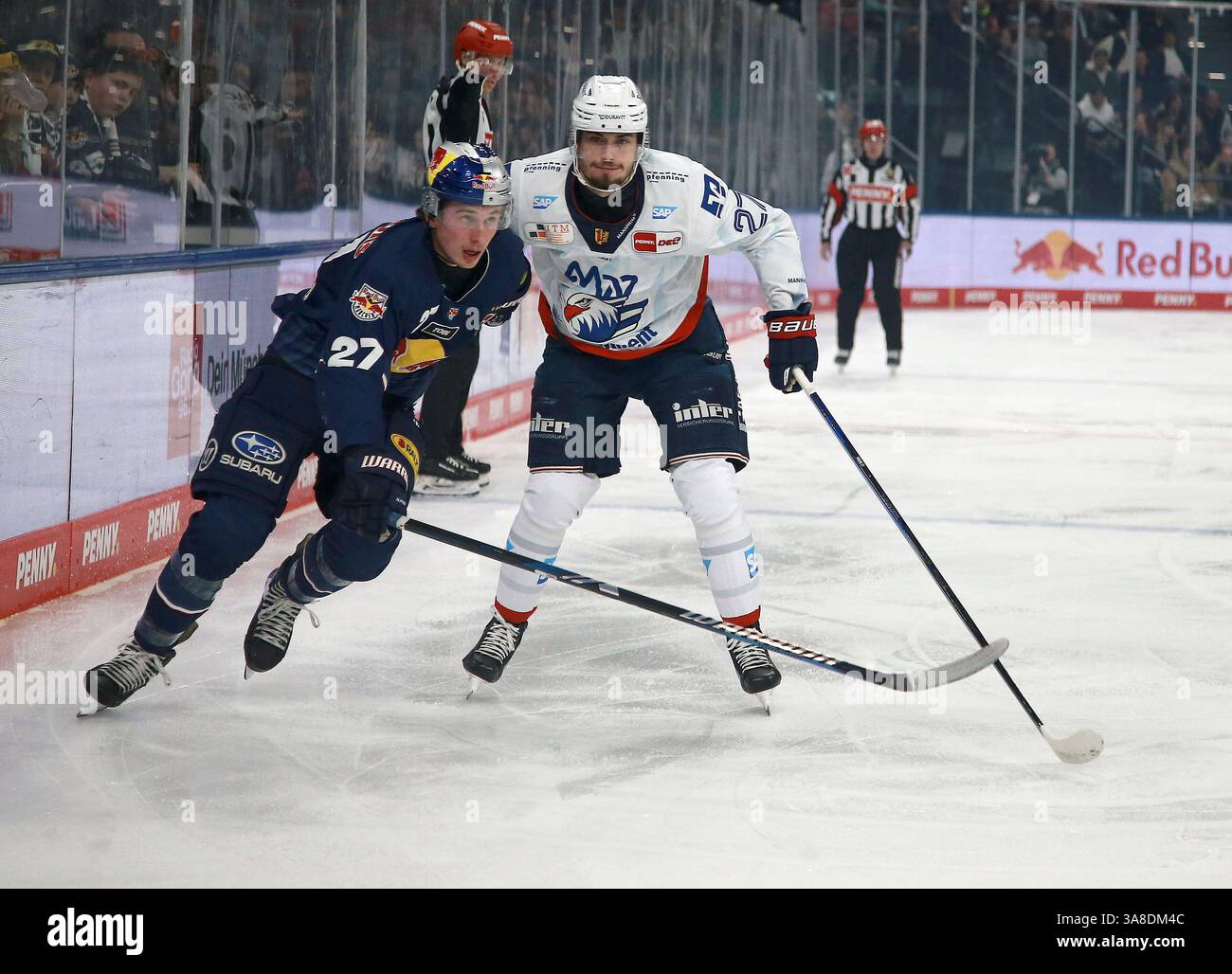 Muenchen, Deutschland. 28th Mar, 2025. von links Veit OSWALD (Muenchen ...