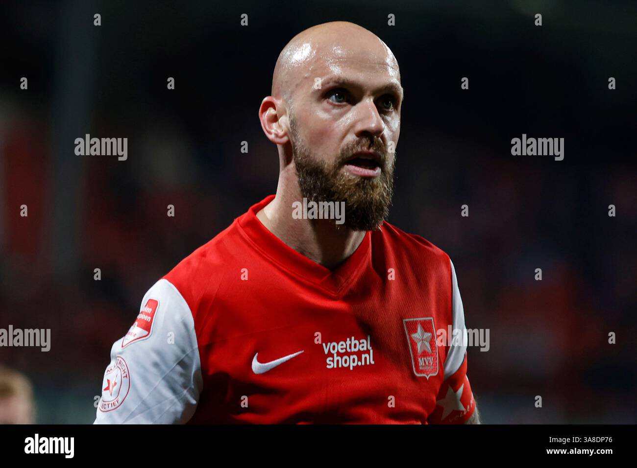 MAASTRICHT, NETHERLANDS - MARCH 28: Bryan Smeets of MVV Maastricht ...