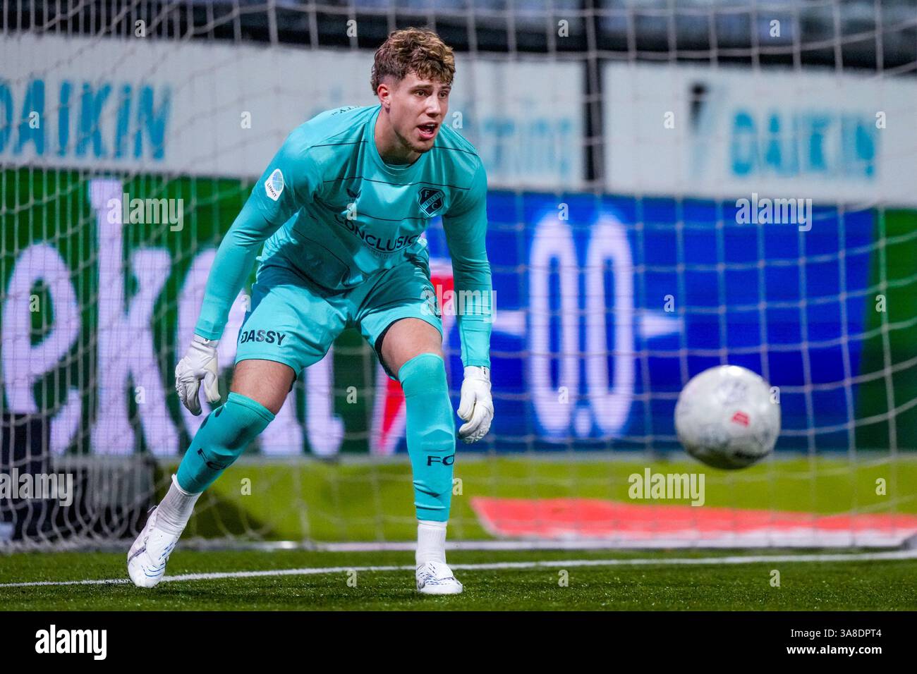 Rotterdam, Netherlands. 28th Mar, 2025. ROTTERDAM, 28-03-2025, Van ...