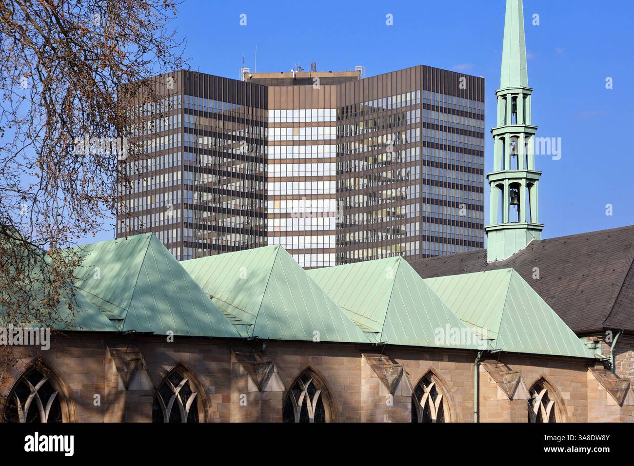 Rathaus und essener dom hi-res stock photography and images - Alamy