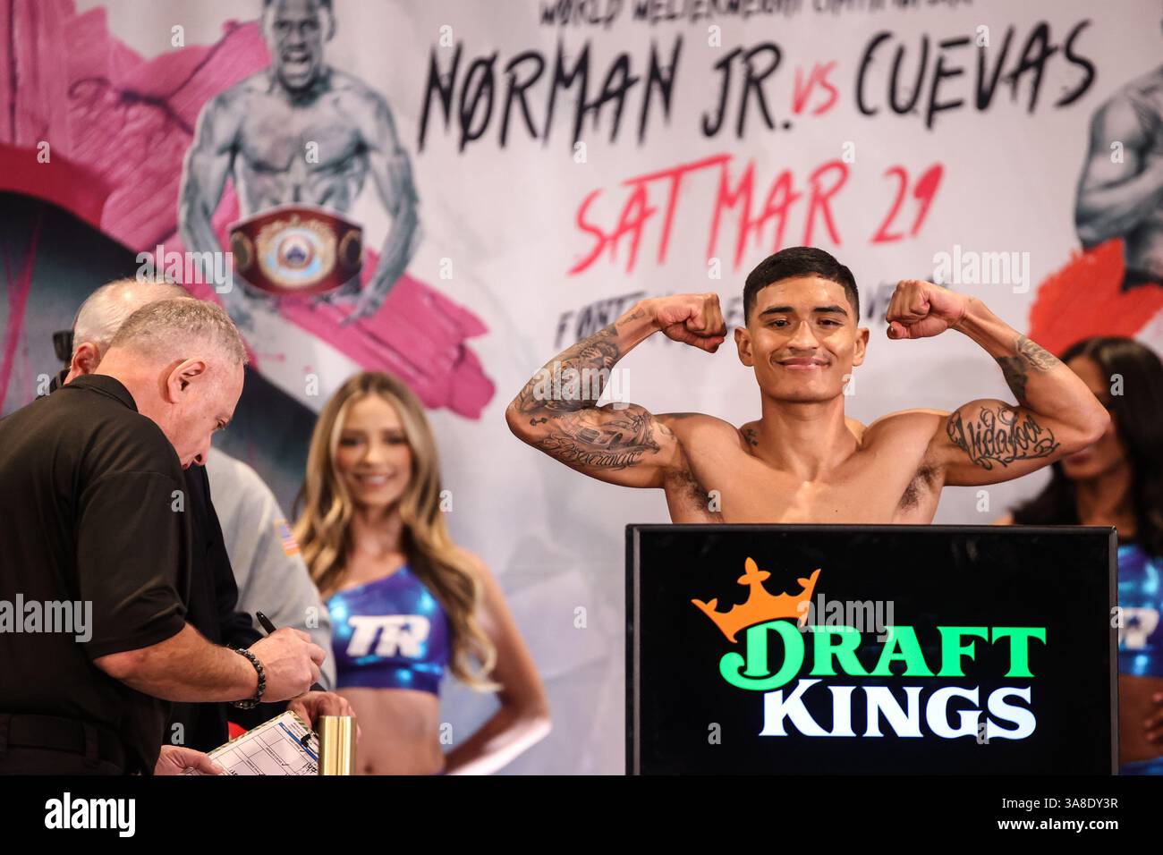Las Vegas, NV, USA. 28th Mar, 2025. Featherweight Jose Enrique Vivas ...