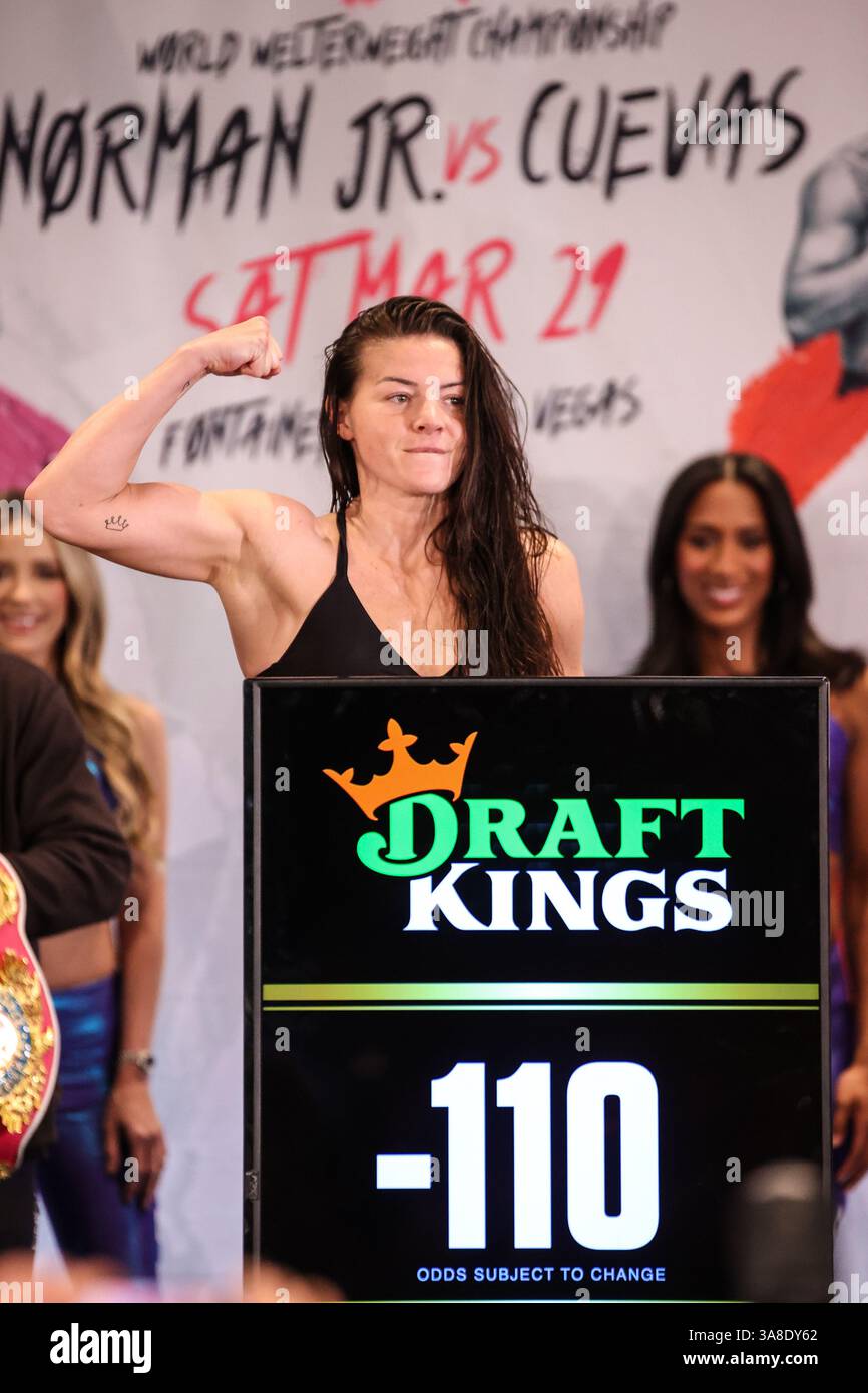 Las Vegas, NV, USA. 28th Mar, 2025. Welterweight Sandy Ryan poses on a ...