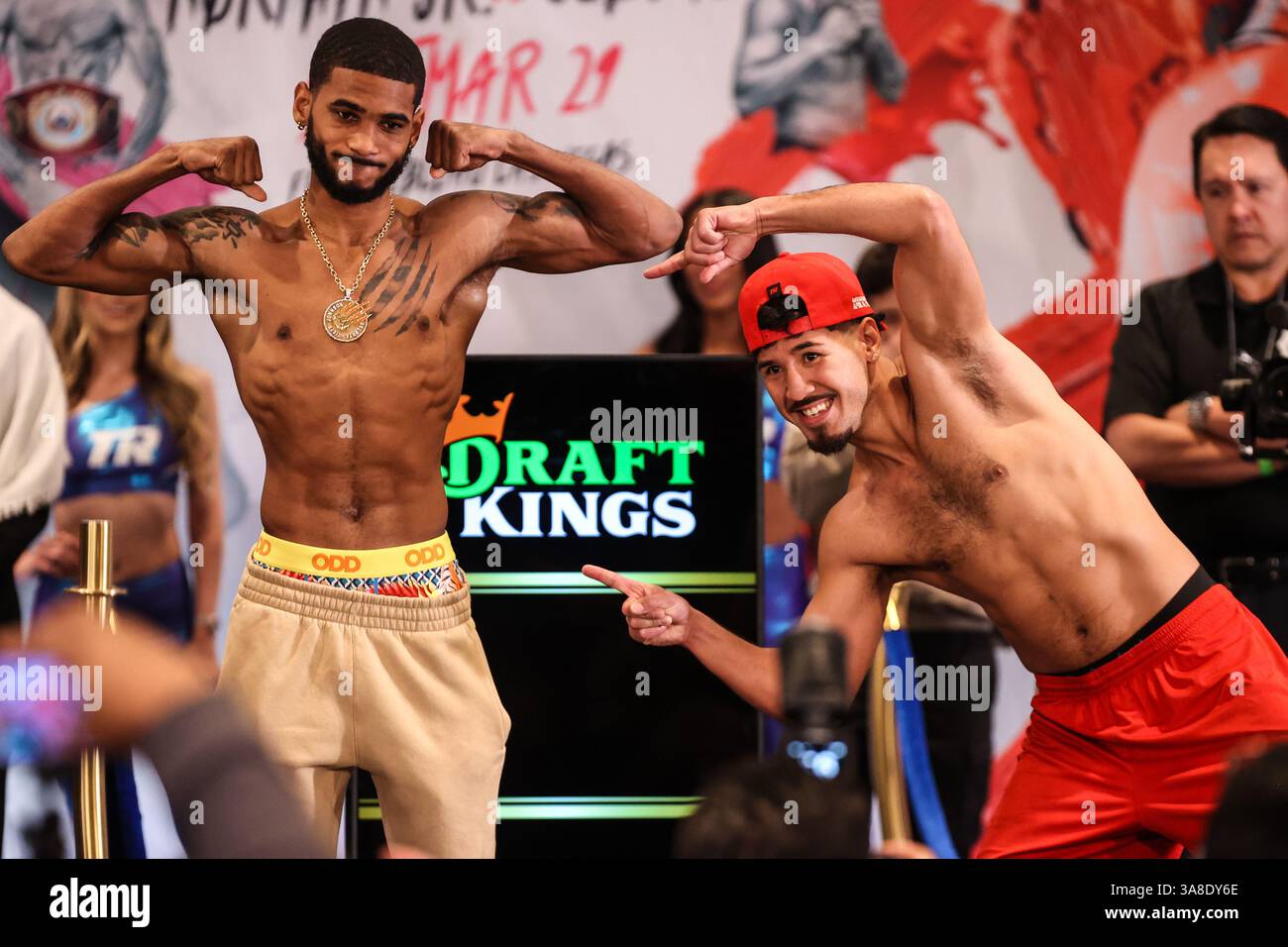 March 28, 2025: (L-R) Welterweight Tiger Johnson and Kendo Castaneda ...