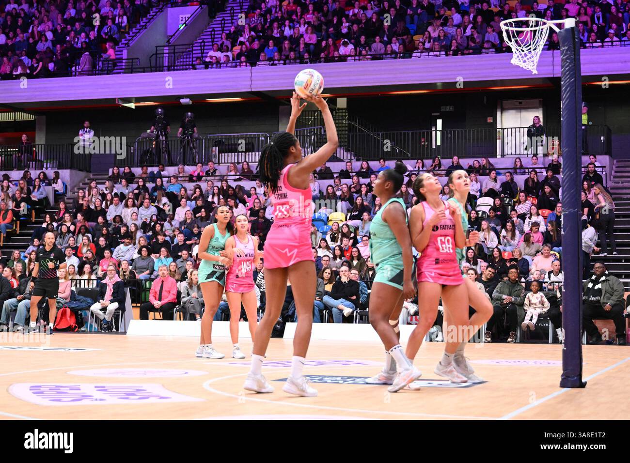 Action from the Netball Superleague match between London Pulse and ...