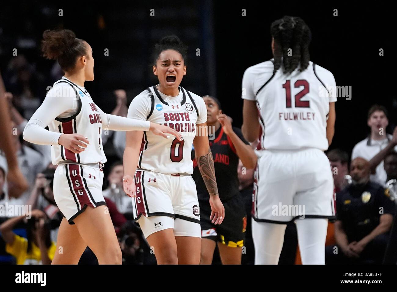 South Carolina guard Te-Hina Paopao (0) reacts during the second half ...