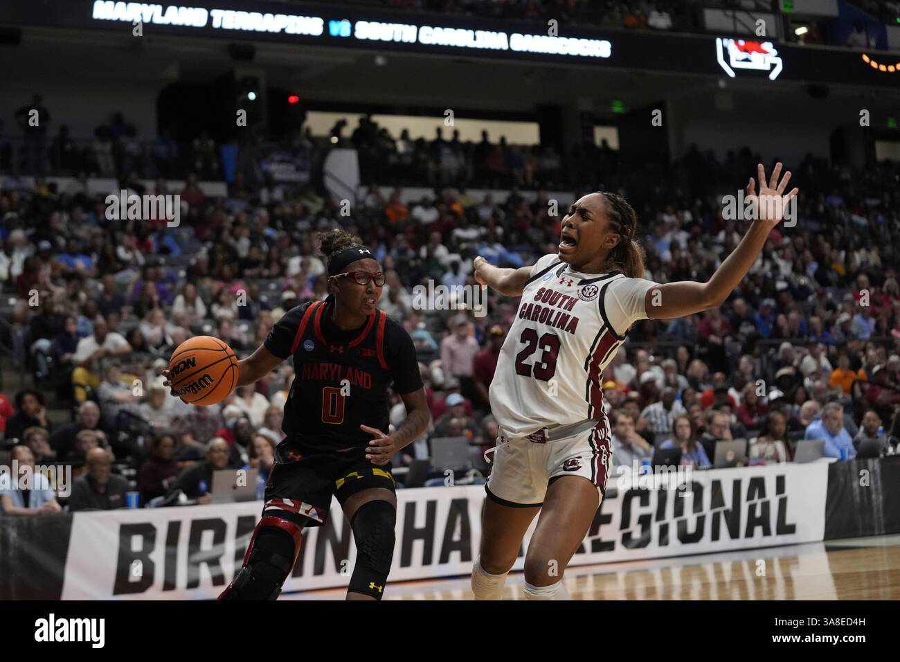 Maryland guard Shyanne Sellers (0) goes to the basket against South ...