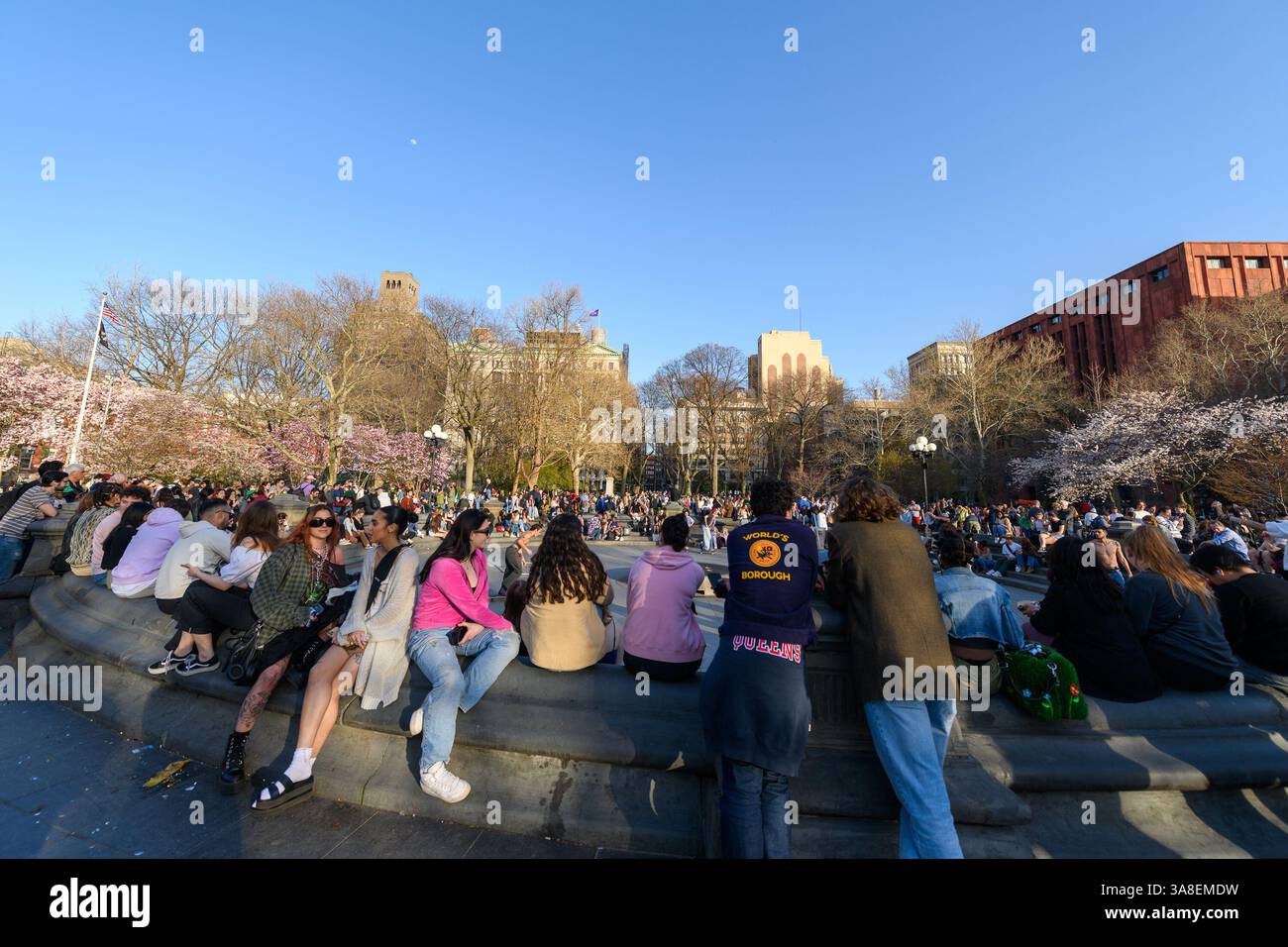 New York City, USA - April 2th 2023 - Photo of lively spring afternoon ...