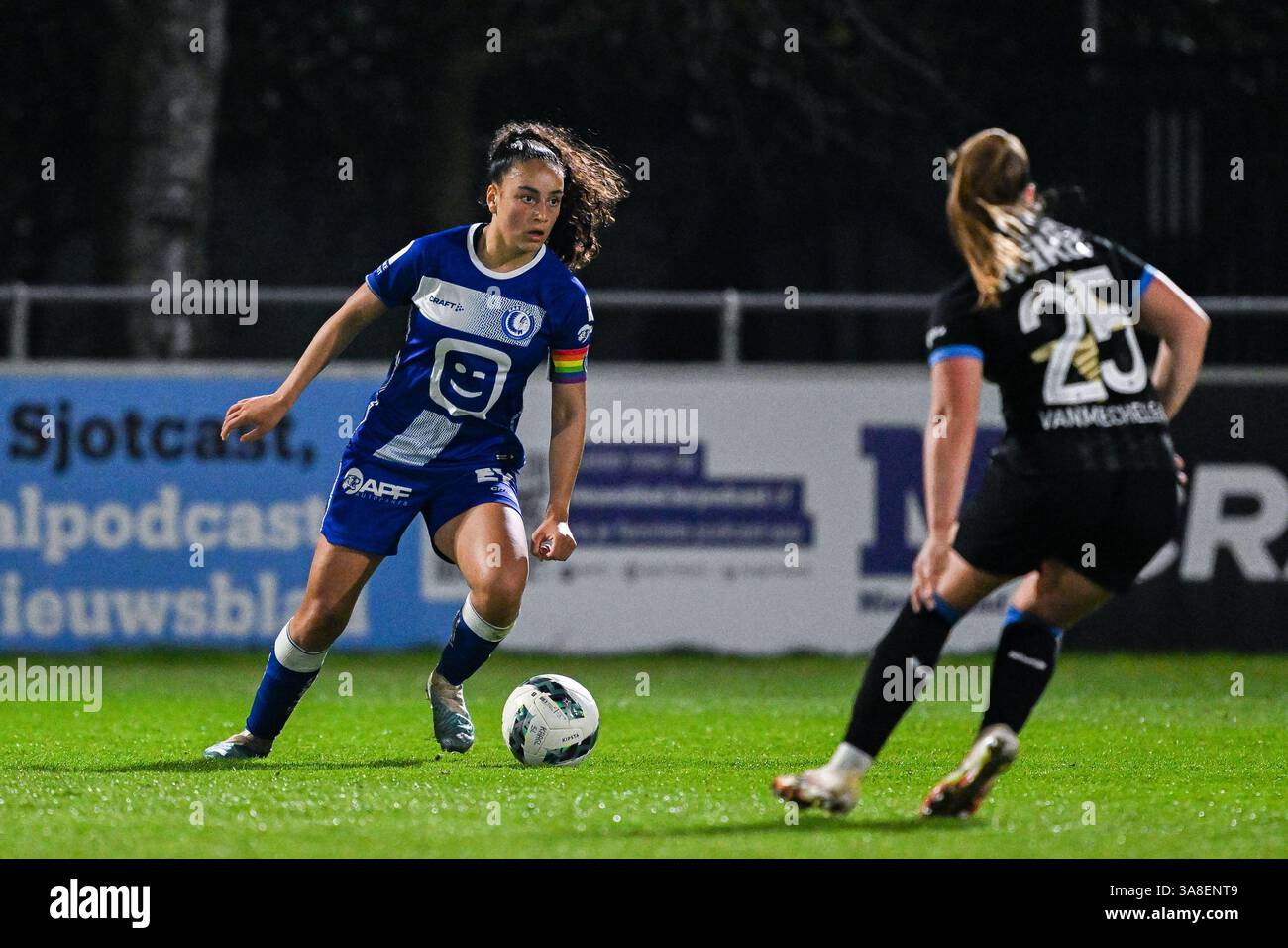 Gent, Belgium. 28th Mar, 2025. Nia Elyn (4) of KAA Gent Ladies pictured during a female soccer ...
