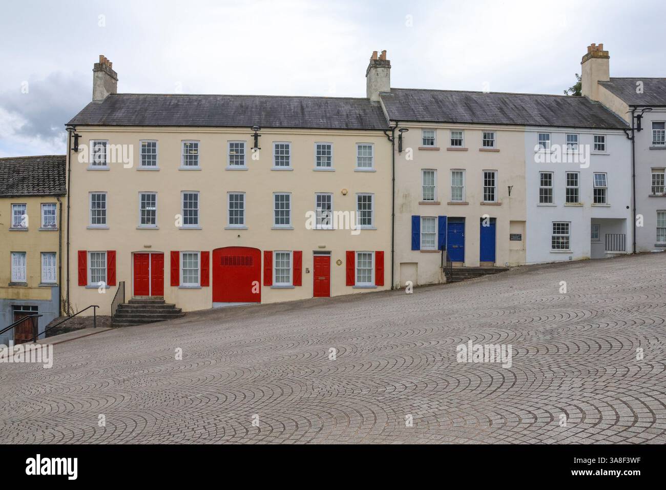 Architecture Armagh old buildings surround Market Square Armagh ...