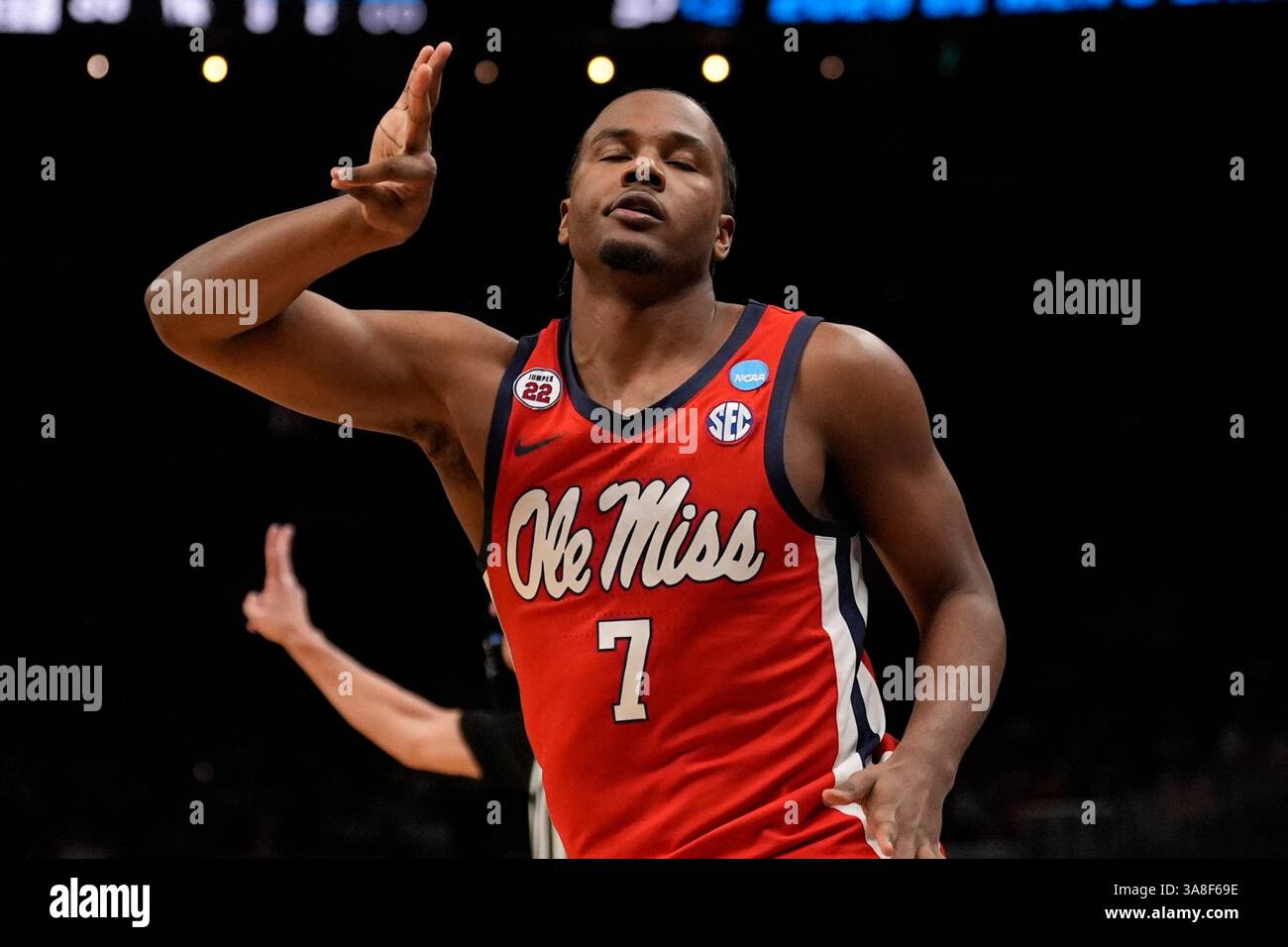 Mississippi guard Davon Barnes (7) reacts to play against Michigan ...