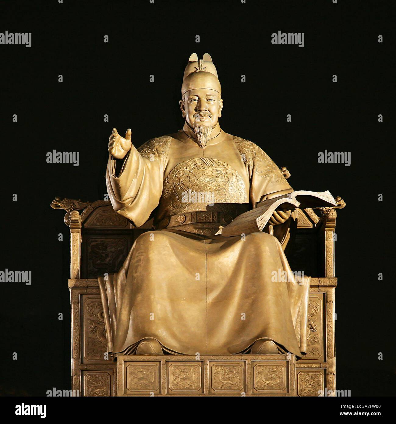 Statue of King Sejong the Great at Gwanghwamun Square in Seoul, creator ...