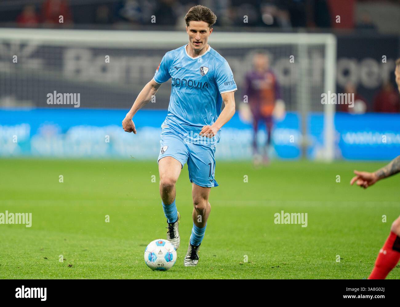 Leverkusen, Deutschland. 28th Mar, 2025. Tim Oermann (VfL Bochum, #14 ...