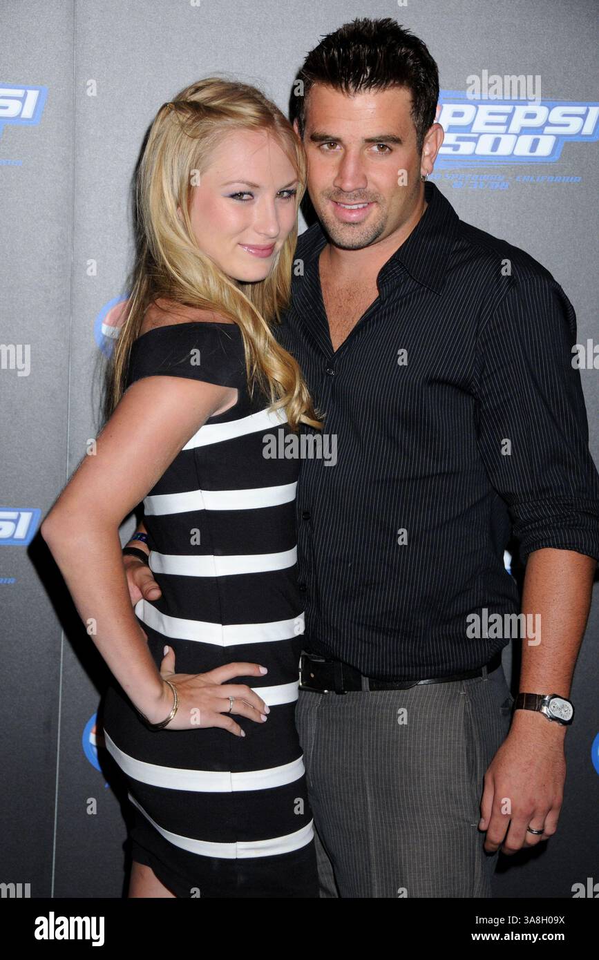 Katja decker sadowski and jason wahler hi-res stock photography and ...