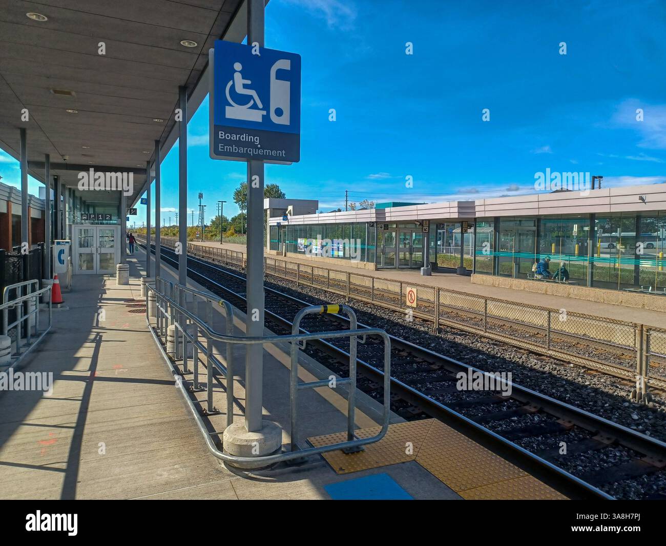 Burlington, ON, Canada – August 2, 2024: View of the Bronte GO train ...